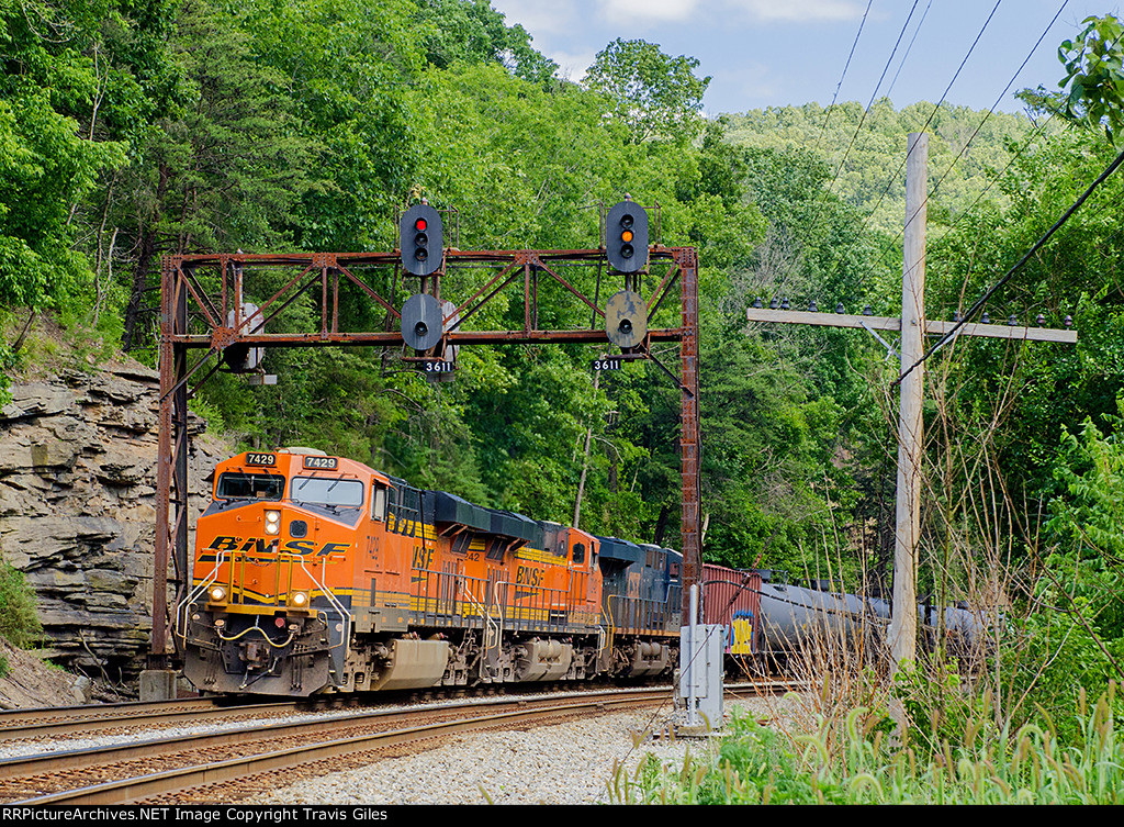 BNSF 7429